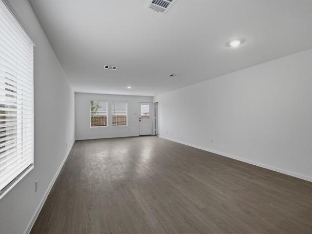 2141 Jesse James Lane