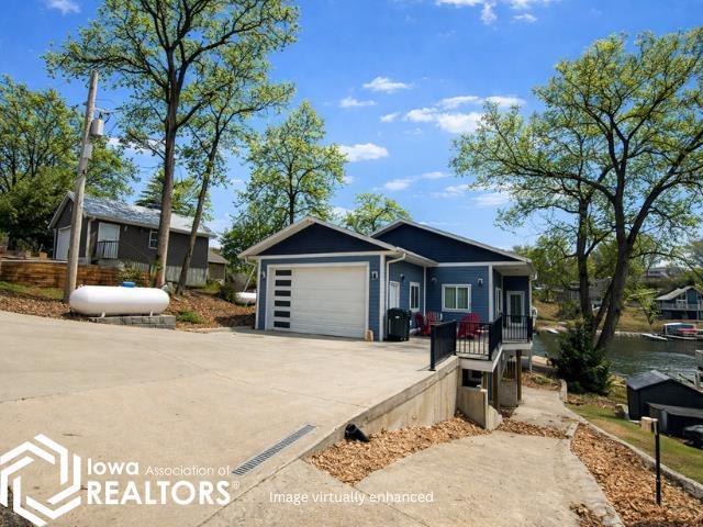 2141 S Lakeshore Drive
