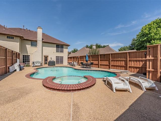 2141 Teal Court