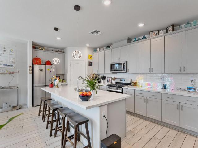 2141 Wildflower Dr, Hollister, CA 95023 | MLS #ML82022
