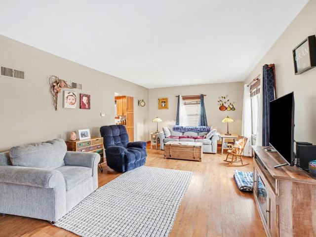 214/216 N Pine Street