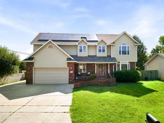 2142 N Malcolm St, Wichita, KS 67208