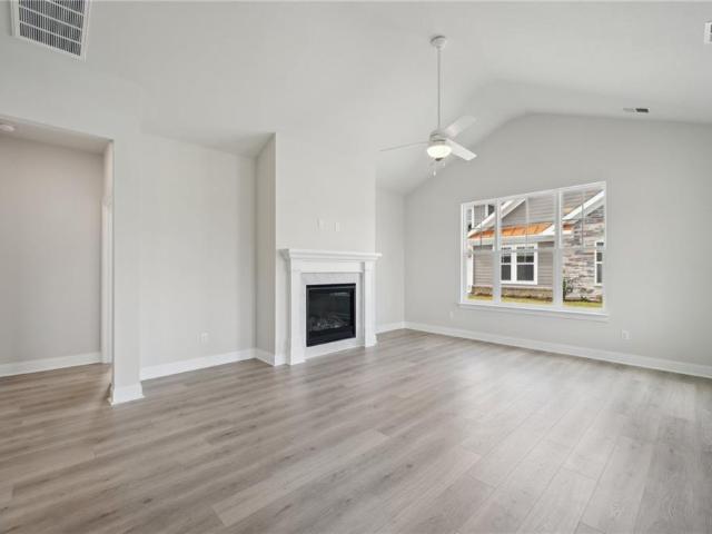 2142 Edwin DR