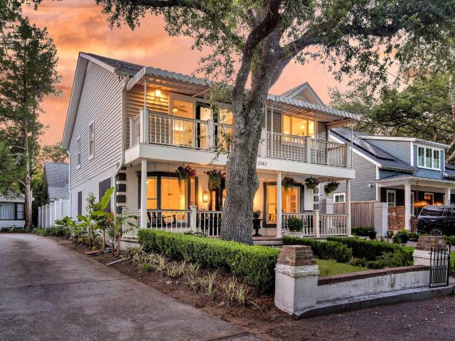 2142 Golfview Drive