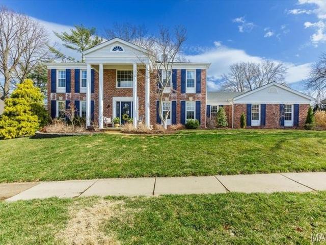 2142 Heather Glen Dr, Chesterfield, MO 63017