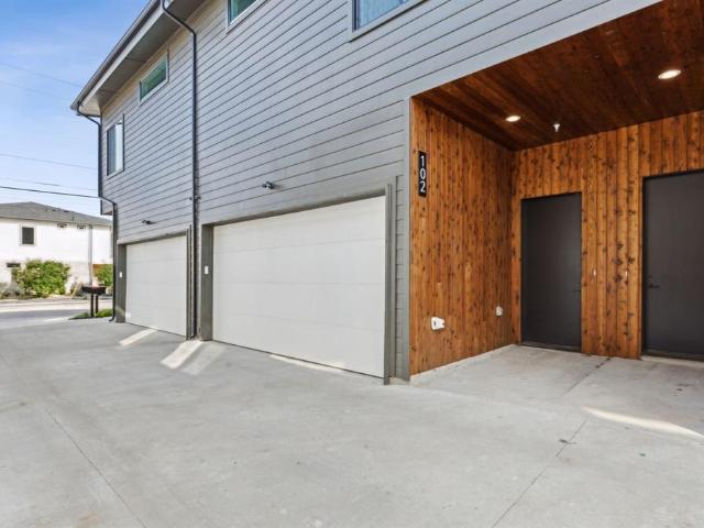 2142 Lovedale Avenue # 104