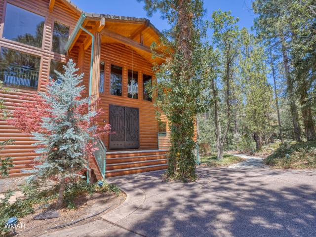 2142 Snowflake Drive