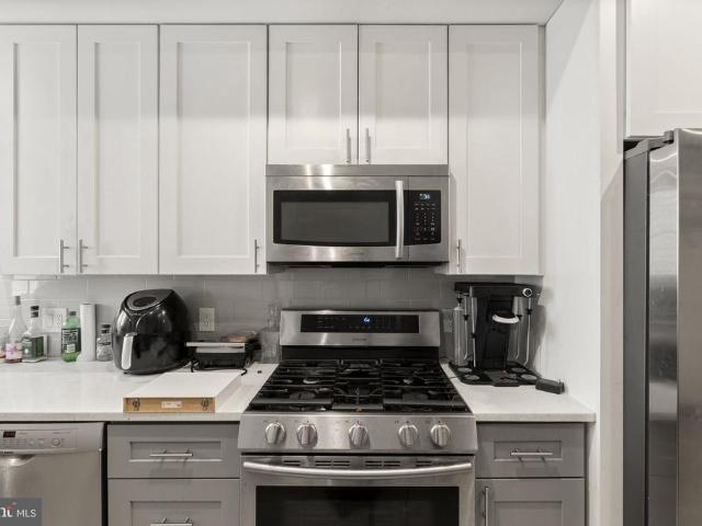 2142 W Master Street # B