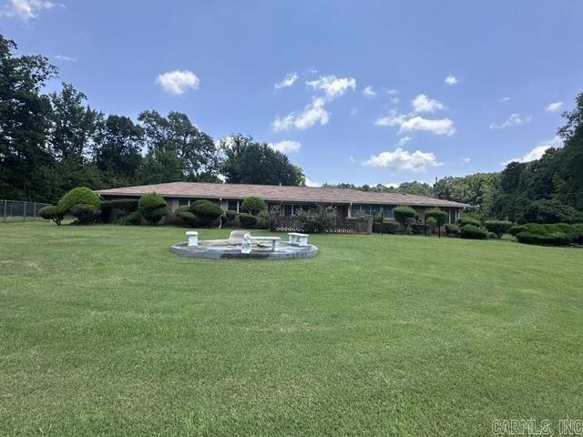 2143 N Wyatt Dr, El Dorado, AR 71730
