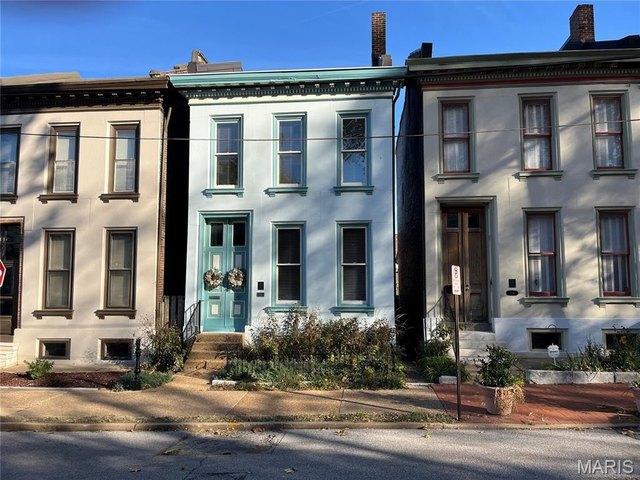 2143 Hickory St, Saint Louis, MO 63104