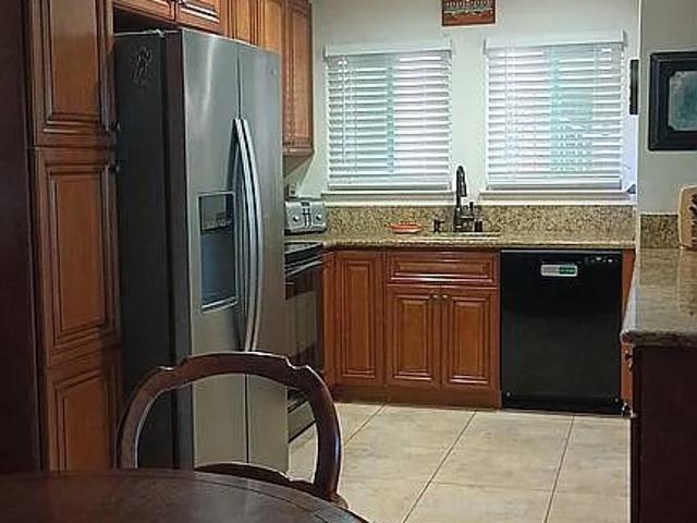 2143 Ronda Granada D