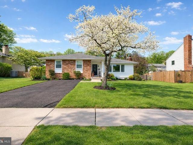 2143 Suburban Greens Dr, Lutherville Timonium, MD 21093