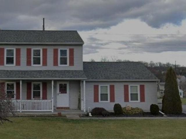 2143 Sheri Ln, Mount Joy, PA 17552