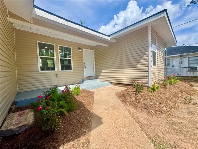 2143 Wettermark St, Alexandria, LA 71301 | MLS #CN2550 | Compass