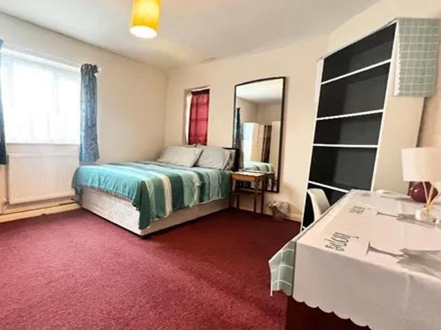 214 216 Old Oak Common Lane, London, W3 7DW, United Kingdom | Room for rent #16540419 | Rentberry