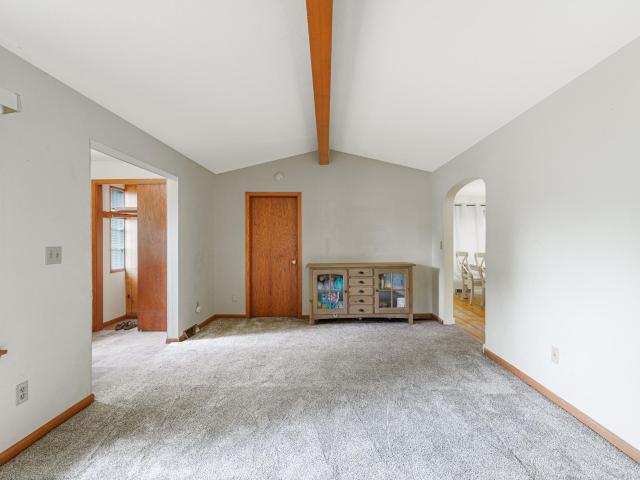 214 4th Street NE