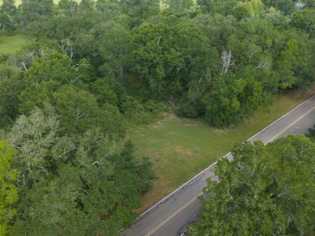 214 County Road 875, West Columbia, TX 77486 | MLS #50693 | Compass