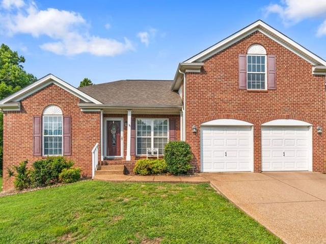 214 Cobblestone Lndg, Mount Juliet, TN 37122