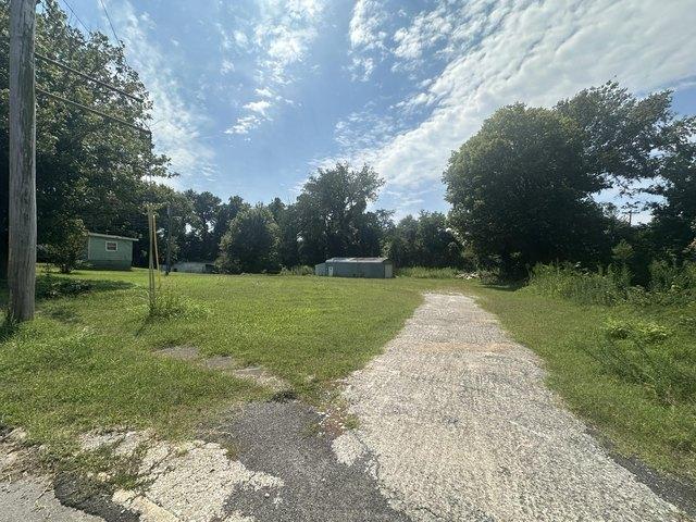 214 Cadiz St, Princeton, KY 42445