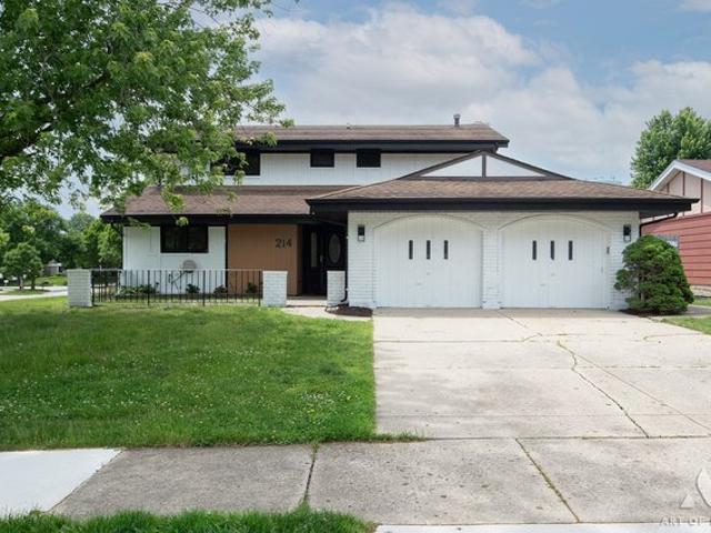 214 Cambridge Ln, Bloomingdale, IL 60108
