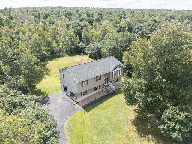 214 Center Dr, Tunkhannock, PA 18610