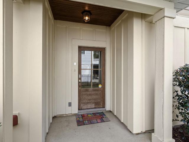 214 Crane Dr