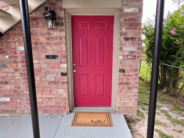 214 Crawford St, Huntsville, TX 77340 | Compass