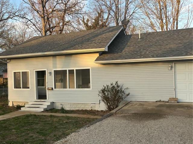 214 Cross St, Bonne Terre, MO 63628 | Compass