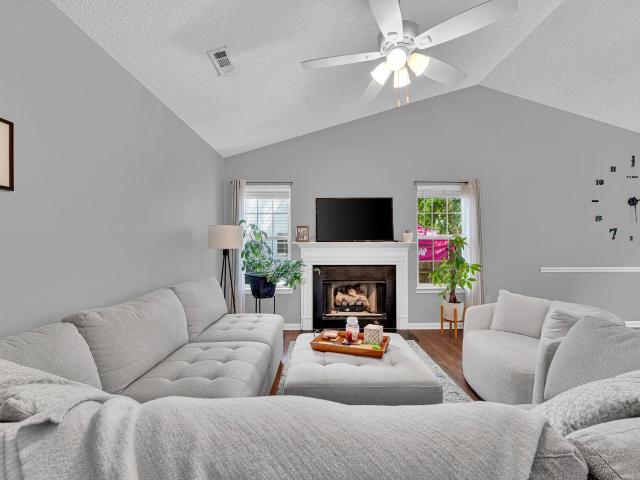 214 Ashridge Way