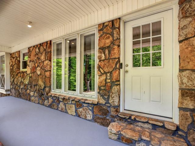 214 Boyd Creek Rd