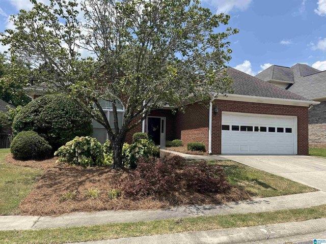 214 Beaver Creek Pkwy, Pelham, AL 35124