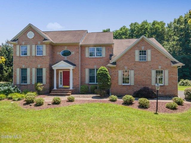 214 Bell Ct, Schenectady, NY 12303