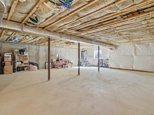 214 Belmont Cir, Yaphank, NY 11980 | MLS #976745