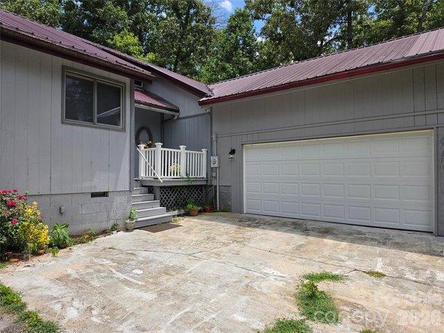 214 Big Bear Blvd, Old Fort, NC 28762