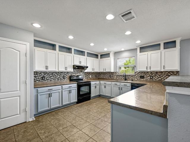 214 Briarwood Dr