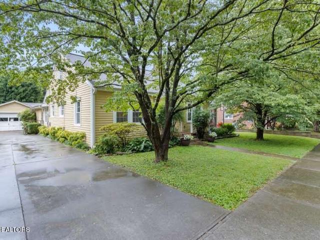 214 Broad St