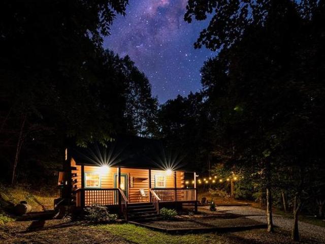 214 Broken Arrow Way, Epworth, GA 30541