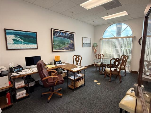 214 Grand Avenue W 214