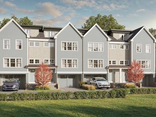 214 Great Rd Unit 204, Bedford, MA 01730