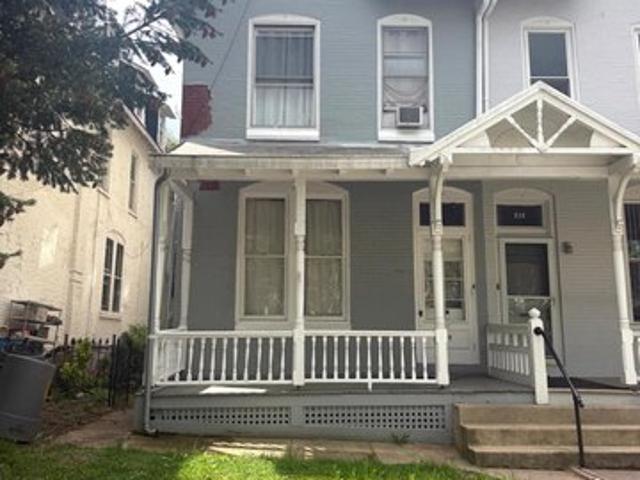 214 Douglass St, Reading, PA 19601