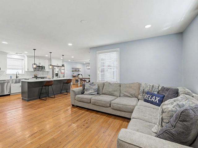 214 Davis Ave
