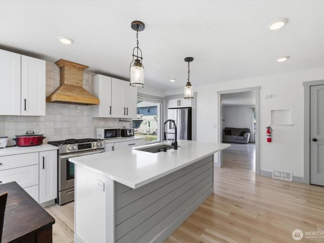 214 E 68th Street