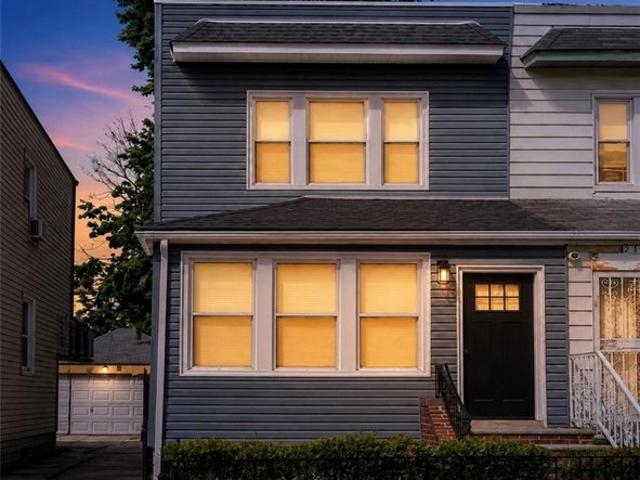214 E 38th St, Brooklyn, NY 11203