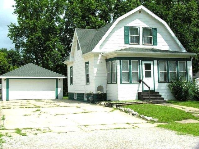 214 E Walnut St, Manly, IA 50456