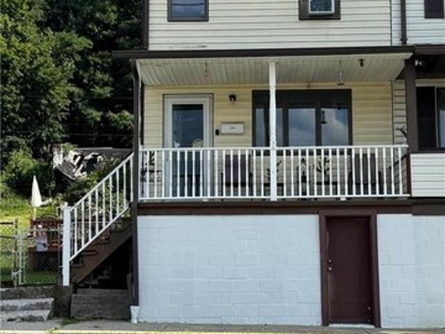 214 E Abbott St, Lansford, PA 18232