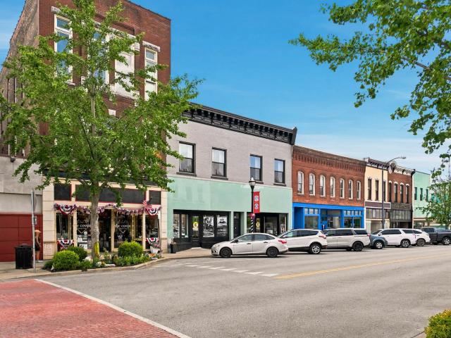 214 E Commercial Street