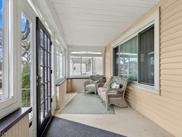 214 E Lincoln Ave
