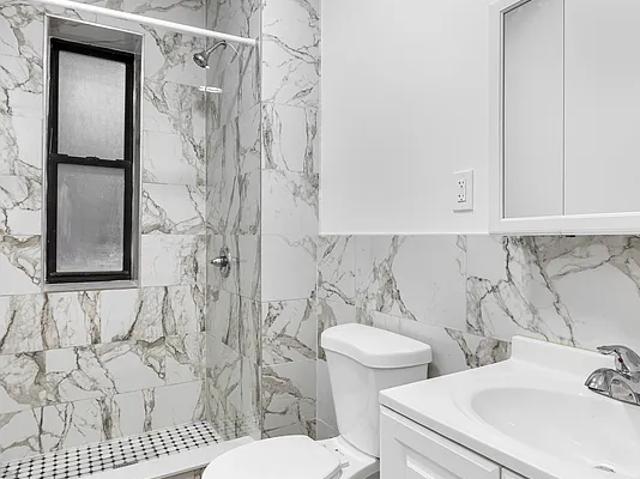 214 East 82nd Street, Unit 4 | Compass