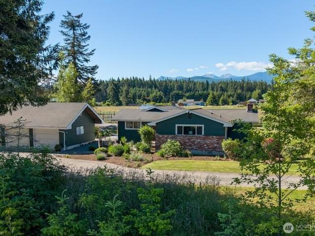 214 Edmonson Dr, Sequim, WA 98382
