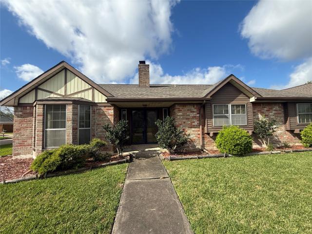 214 Kings Ct, Stafford, TX 77477 | MLS #36309 | Compass